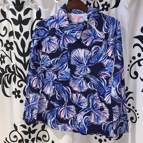Lilly Pulitzer | Tops | Lilly Pulitzer Booker Popover In Reel Life ...